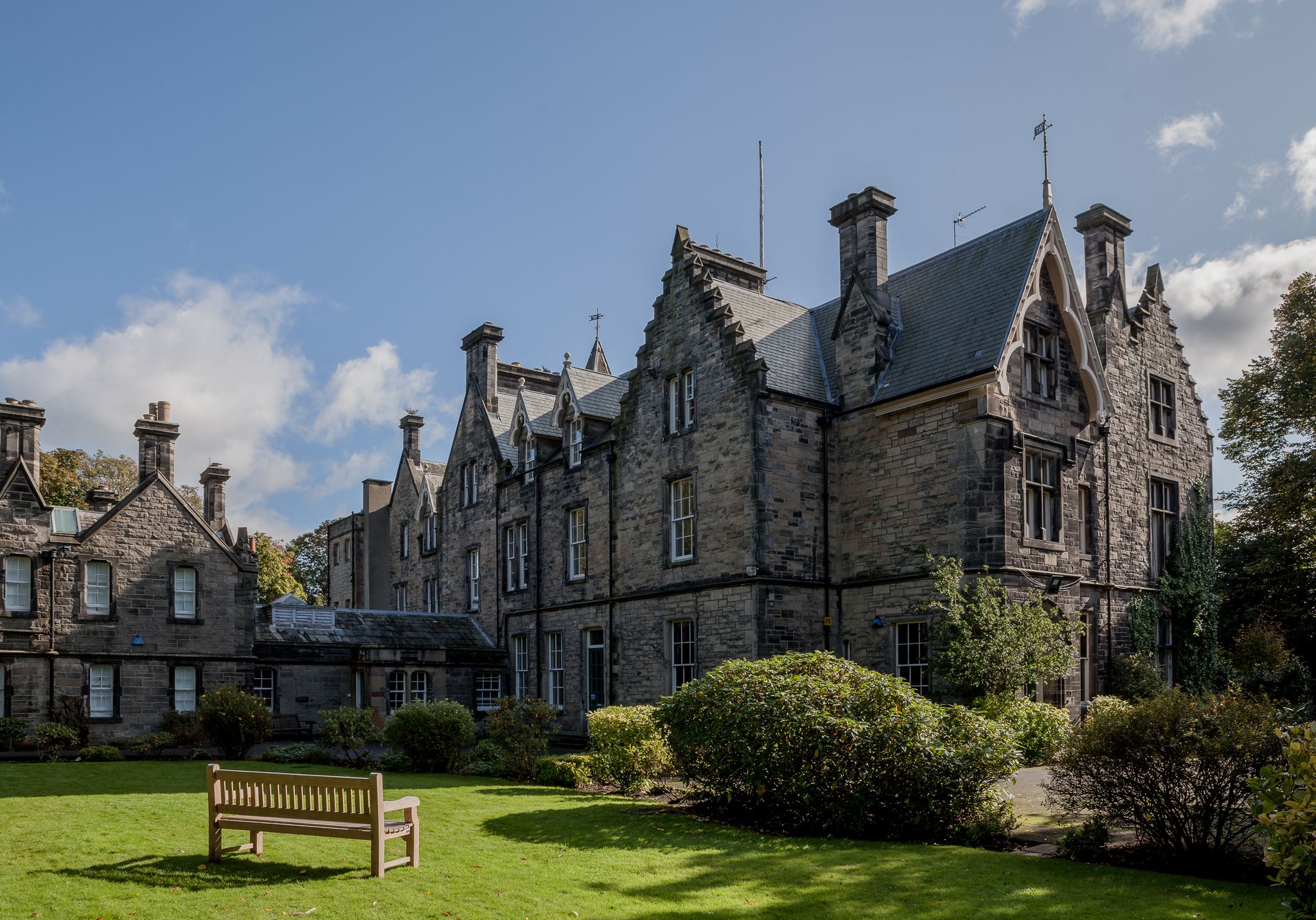 Child Protection Policy - Fettes Centre for Language & Culture